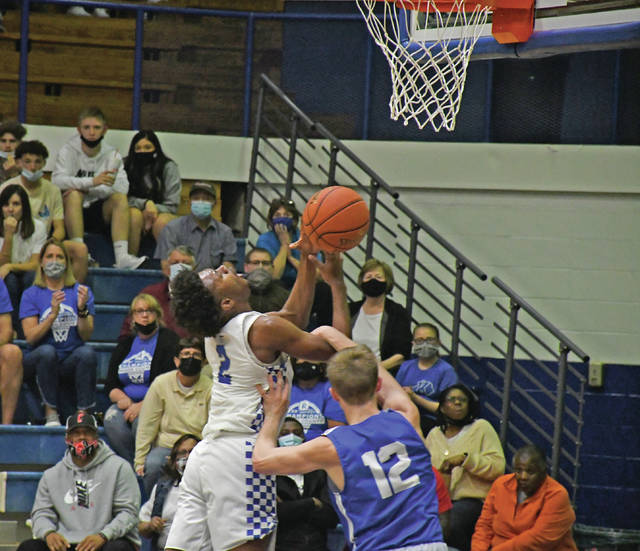 Royals run before half keys win | Ledger Independent - Maysville Online