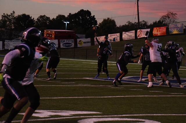Royals use second quarter outburst to down Ludlow – Ledger Independent ...