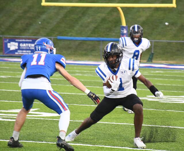 Where 1-0 can become 10-0, Royals chase undefeated regular season ...